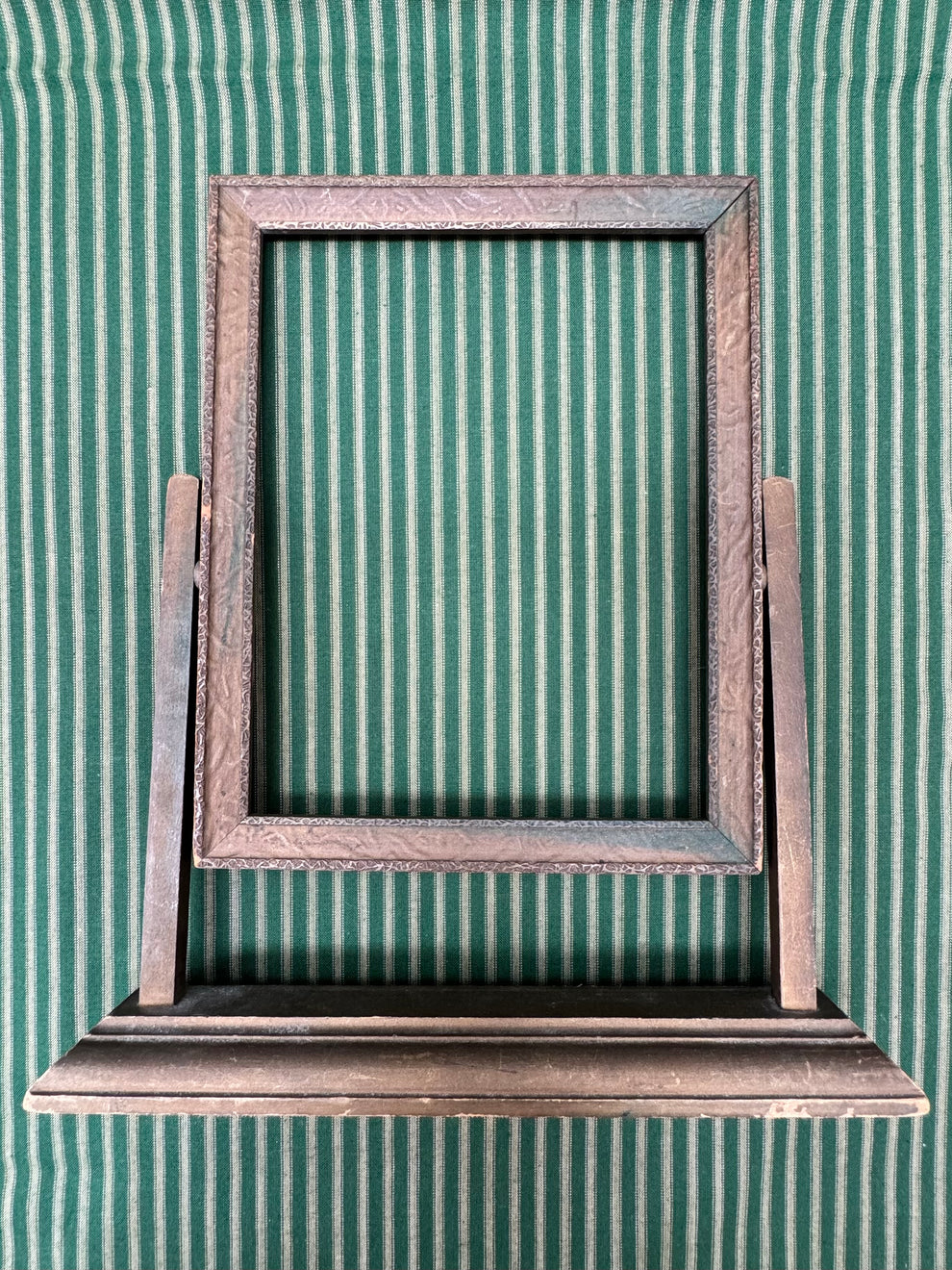 Antique Swivel Frame – Casa Anepalco